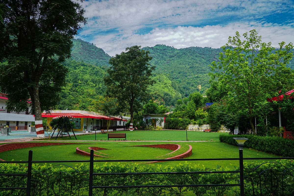 Om Swami Ashram - Sri Badrika Ashram